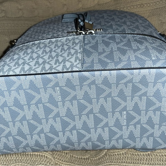 colorblock sky blue | Bags | Nwt Michael Kors Rhea Medium Signature ...